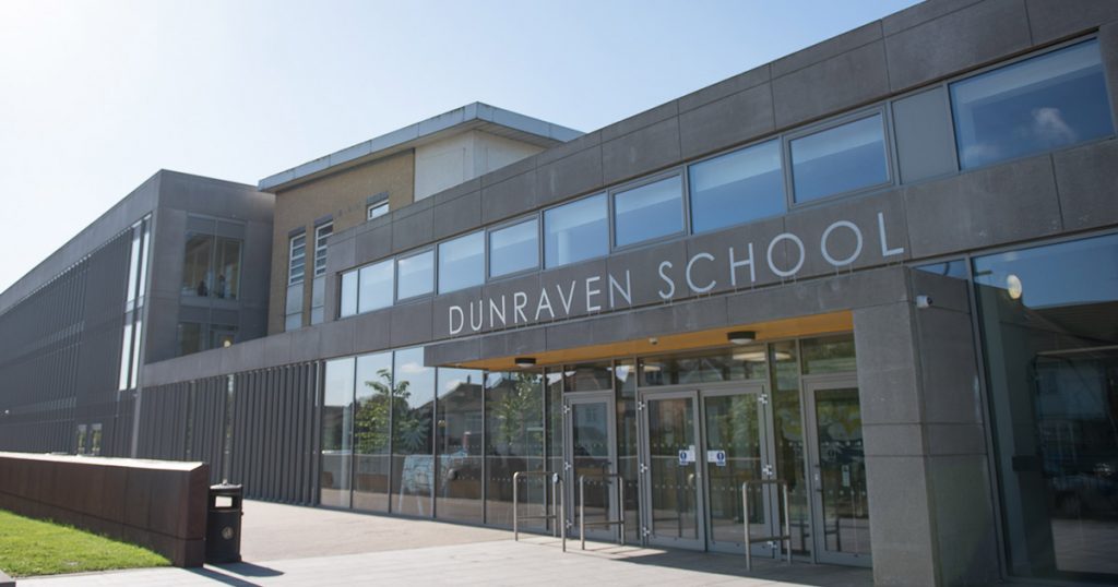 Dunraven School | Streatham Theatre Company